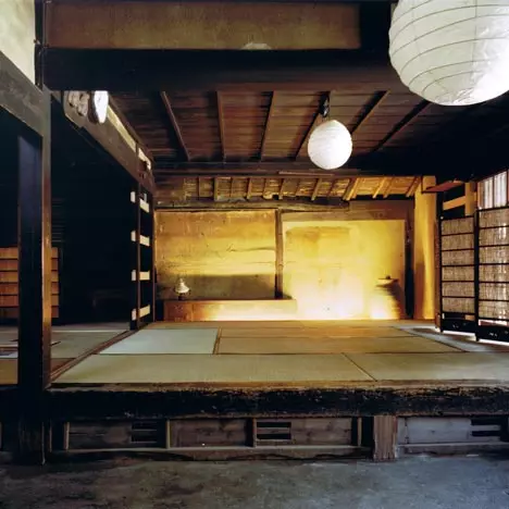 Wood Old House od Tadashi Yoshimura Architects