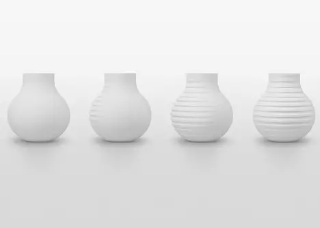 Le vase Mutant de Yiannis Ghikas a un motif de surface de science-fiction