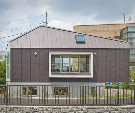 Rumah di Horinouchi oleh Mizuishi Architect Atelier