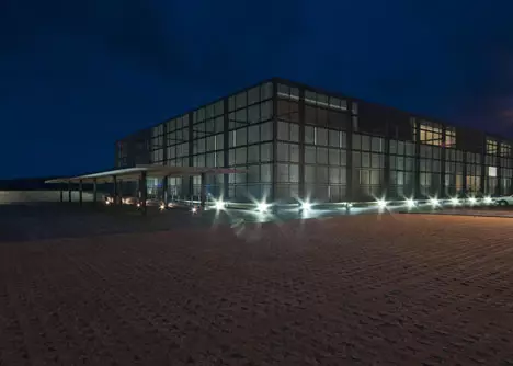 Centro de Recepción de Visitantes, Atapuerca by a3gm и Mata y asociados 103559_21