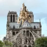 Notre-Dame Katedrali alternatif kuleleri