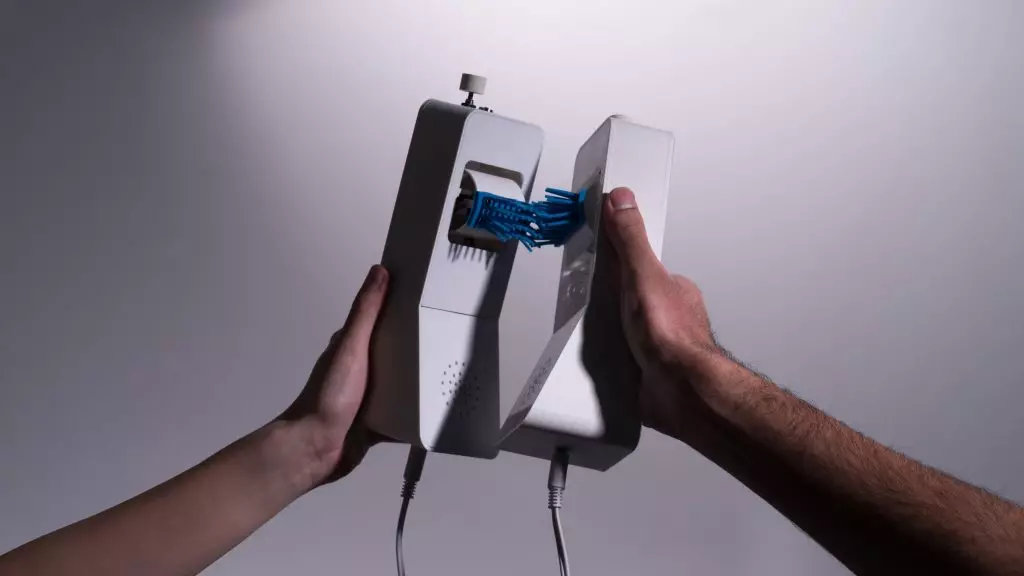 RCA-studenten ontwerpen likkende telefoons die spraak omzetten in haptische patronen