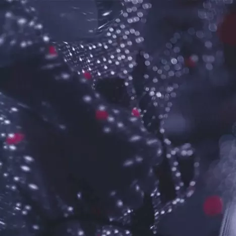 Bekijk de muziekvideo van Tycho die een infraroodzender van Microsoft Kinect gebruikt