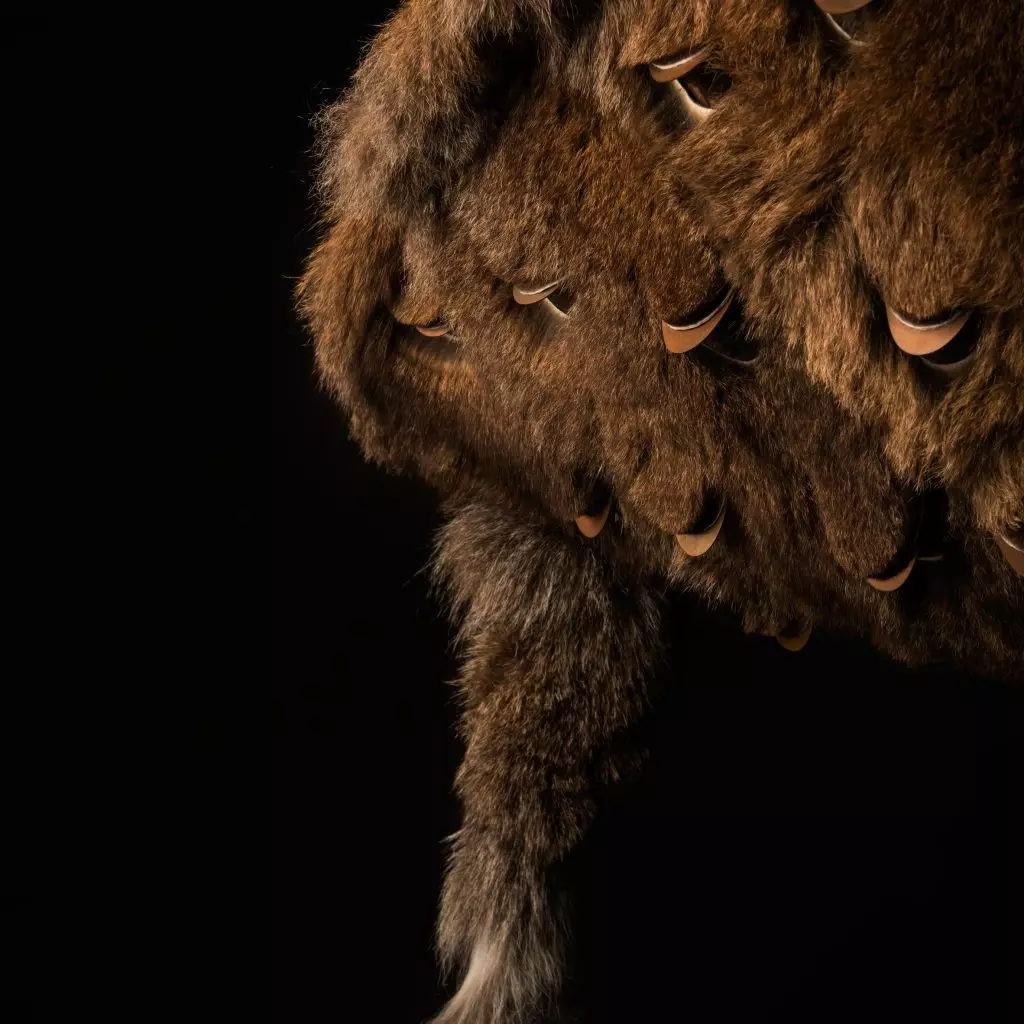 Trent Jansen baseer Broached Monsters-meubels op wesens van Australiese folklore