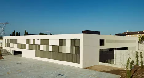 សាលា Castellbisbal ដោយ MMDM Arquitectes