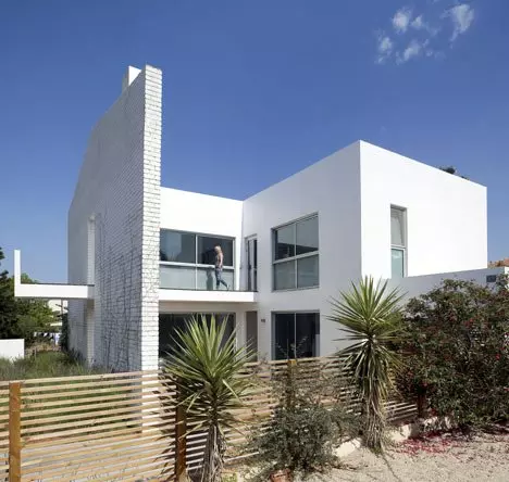 Huis N door Sharon Neuman en Oded Stern-Meiraz