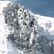 Manpulating Mont Blanc eftir George Bradford Smith