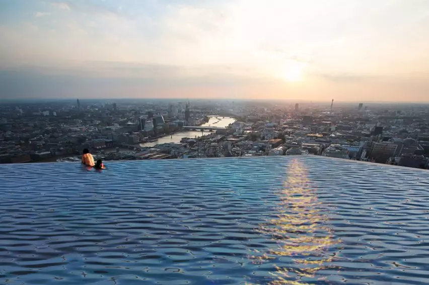 Compass Pools-მა წარადგინა ოთხმხრივი უსასრულო აუზი, რომელიც შექმნილია ლონდონში 220 მეტრიან კოშკზე დასაჯდომად.