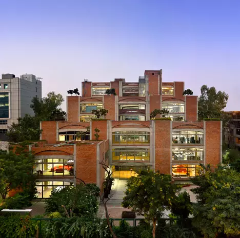 Triburg Headquarters, Gurgaon, Haryana ng SPA Design