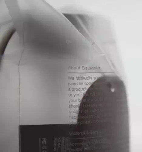Bottle Humidifier Mini ដោយ 11+