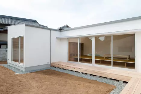 บ้านสา โดย Yosuke Ichii