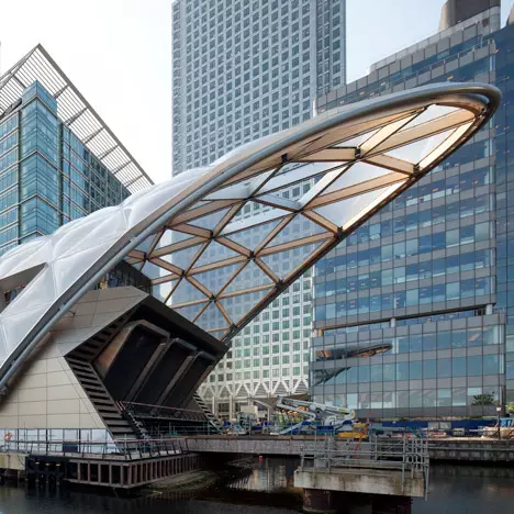 Fosters + Partners's Canary Wharf Crossrail станц