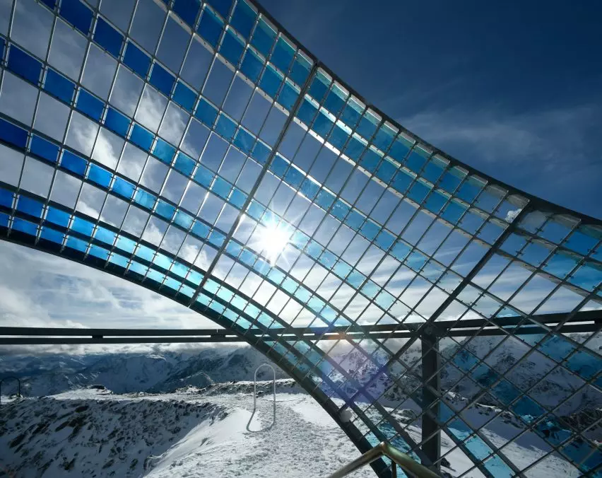 Olafur Eliassonen Out Glacial Perspectives instalazioa Hochjochferner glaziarrean