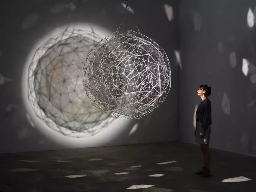 Nova exposição de Olafur Eliasson na Tate Modern reúne três décadas de trabalho do artista