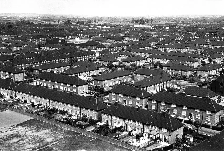 Pogled iz zraka na Becontree stanovanje 1970-ih