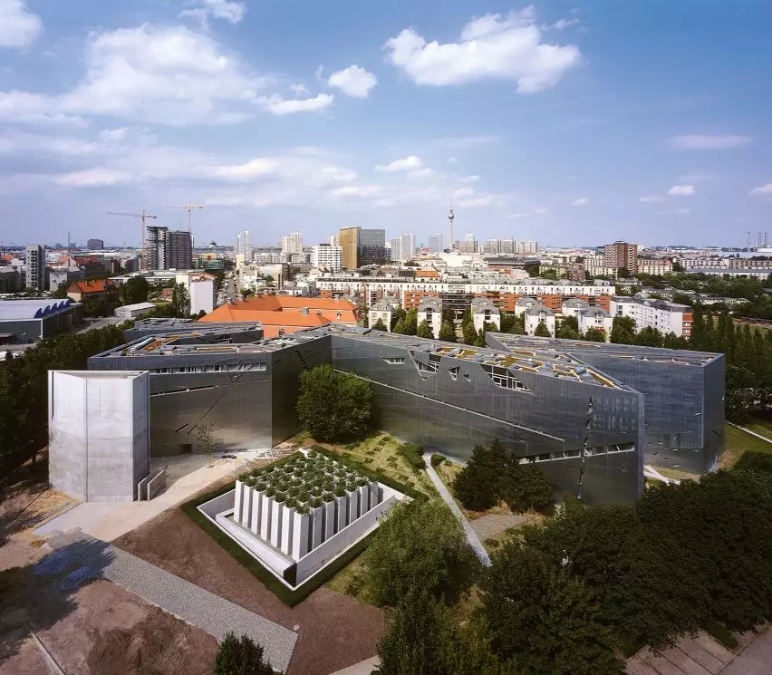 Daniel Libeskind berlini zsidó múzeumának légi felvétele