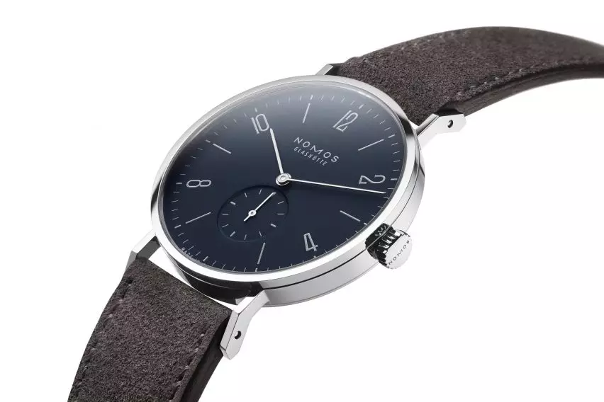 Nomos Glashütte သည် Bauhaus မှုတ်သွင်းထားသော နာရီအသစ်နှစ်လုံးကို ထုတ်ဝေခဲ့သည်။