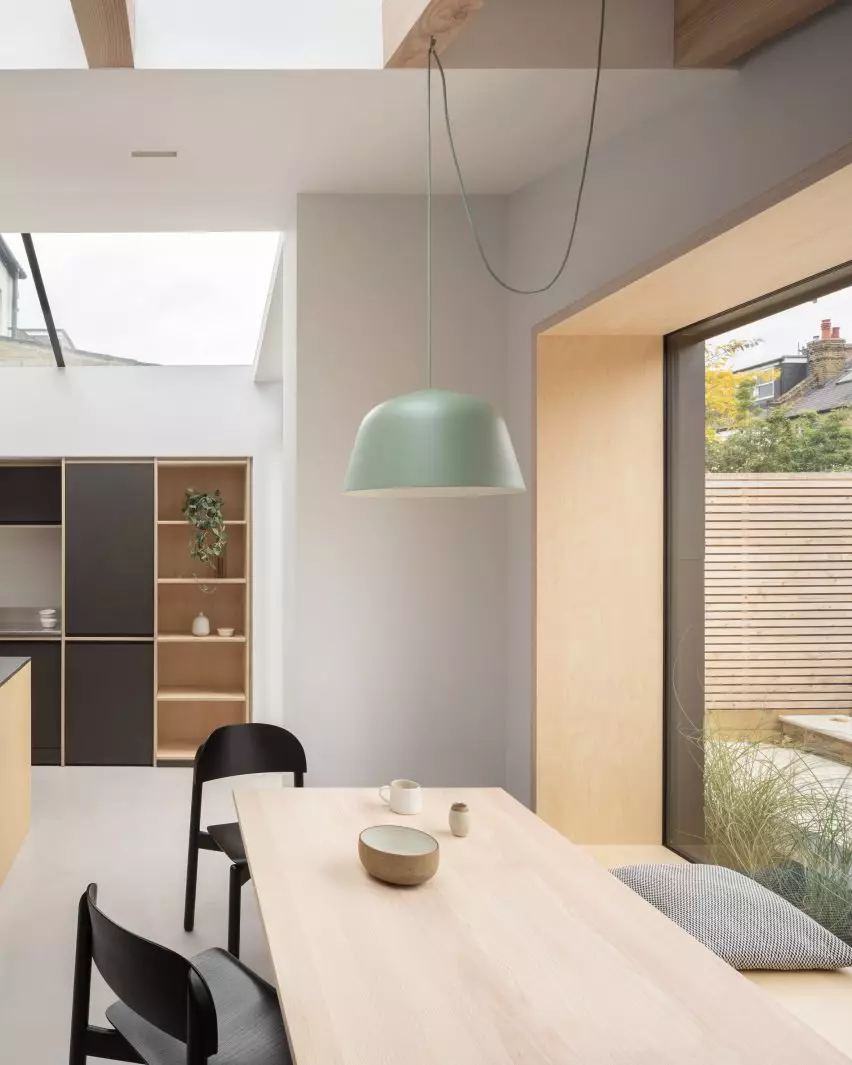 Dapur pelan terbuka oleh Will Gamble Architects
