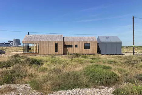 Pobble House Dungeness od Guya Hollawaya