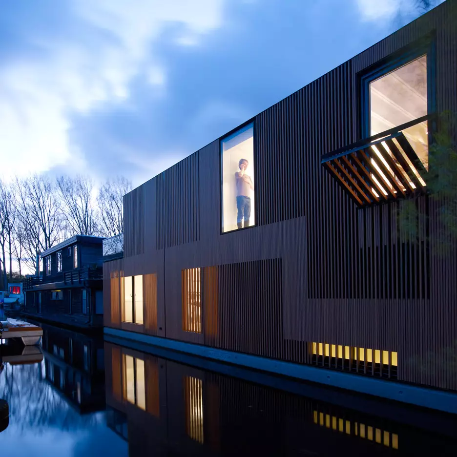 Water-Villa-by-Framework-Architecten-and-Studio-Prototype_dezeen_sqc