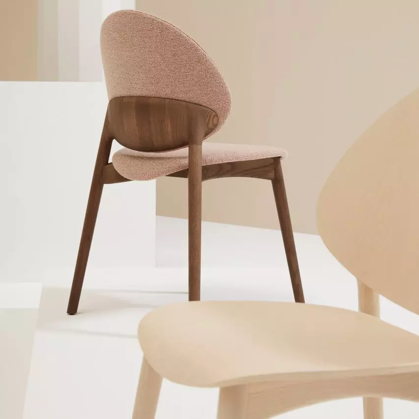 صندلی های فلورون با روکش و چوب ساده