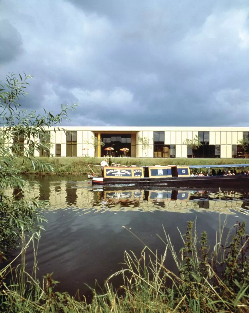 Herman Miller Factory in Bath av Grimshaw Farrell Partnership