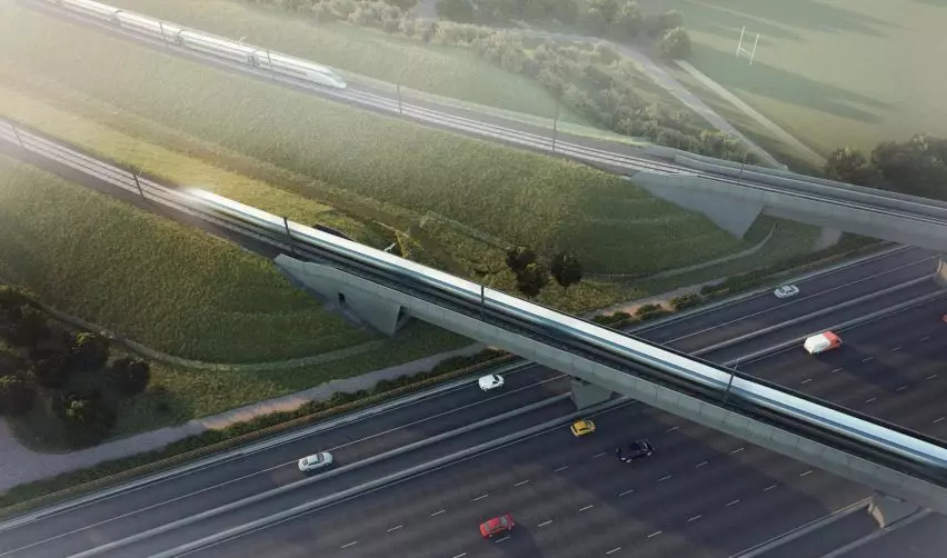 Un visuel de viaducs ferroviaires enjambant une autoroute dans le Warwickshire