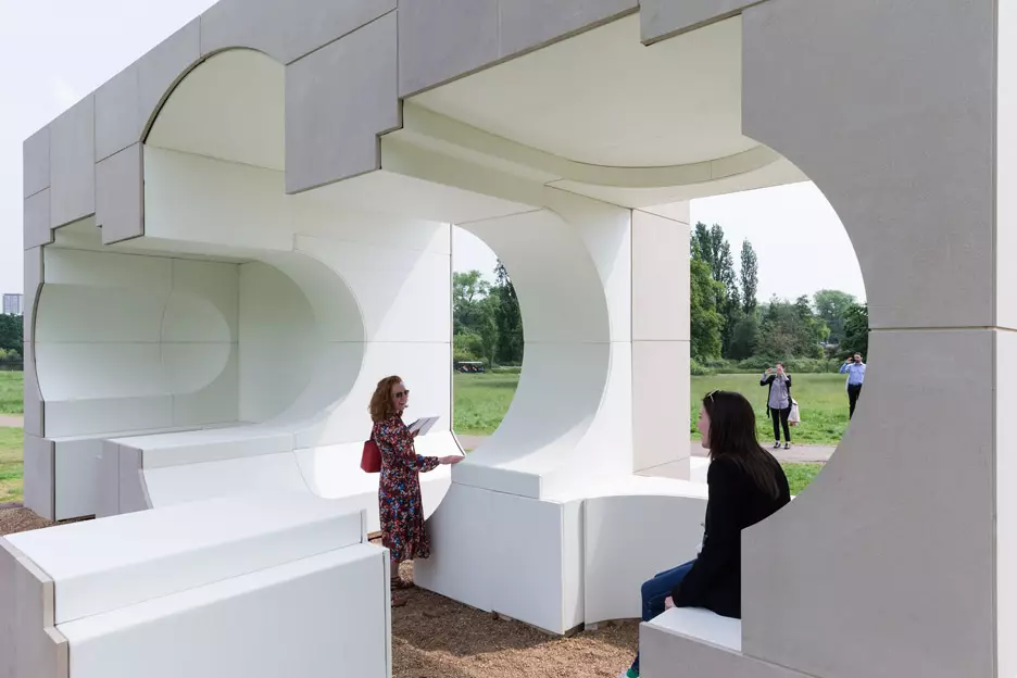 Serpentine Gallery Nyaralóházak