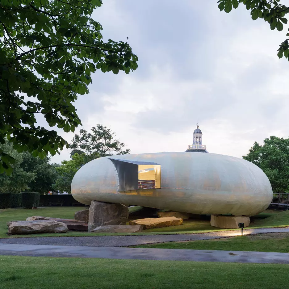 Inzoka ya Serpentine Pavilion 2014 na Smiljan Radic