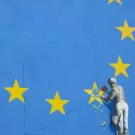 Dover ရှိ Banksy Brexit နံရံပန်းချီ