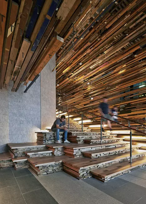 Uly basgançak-Nişi-binada-Kanberra_dezeen_468_4