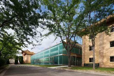 PRC Pool Enclosure ដោយ Townsend + Associates Architects