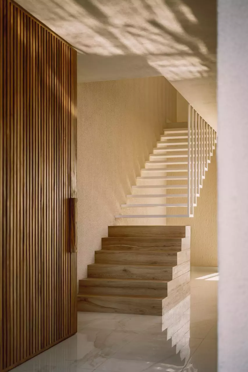 रिया आर्किटेक्चरल स्टुडियो सीढी