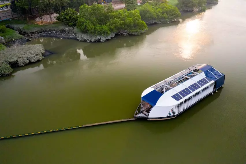 The Ocean Cleanup tomonidan Interceptor