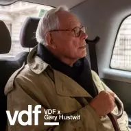 Dieter Ramsi pildistas Gary Hustwit