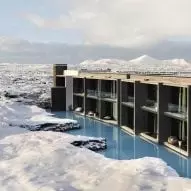 The Retreat at Blue Lagoon Iceland je 62pokojový resort hotel zasazený do lávových útvarů a tyrkysových geotermálních bazénů islandského komplexu Blue Lagoon