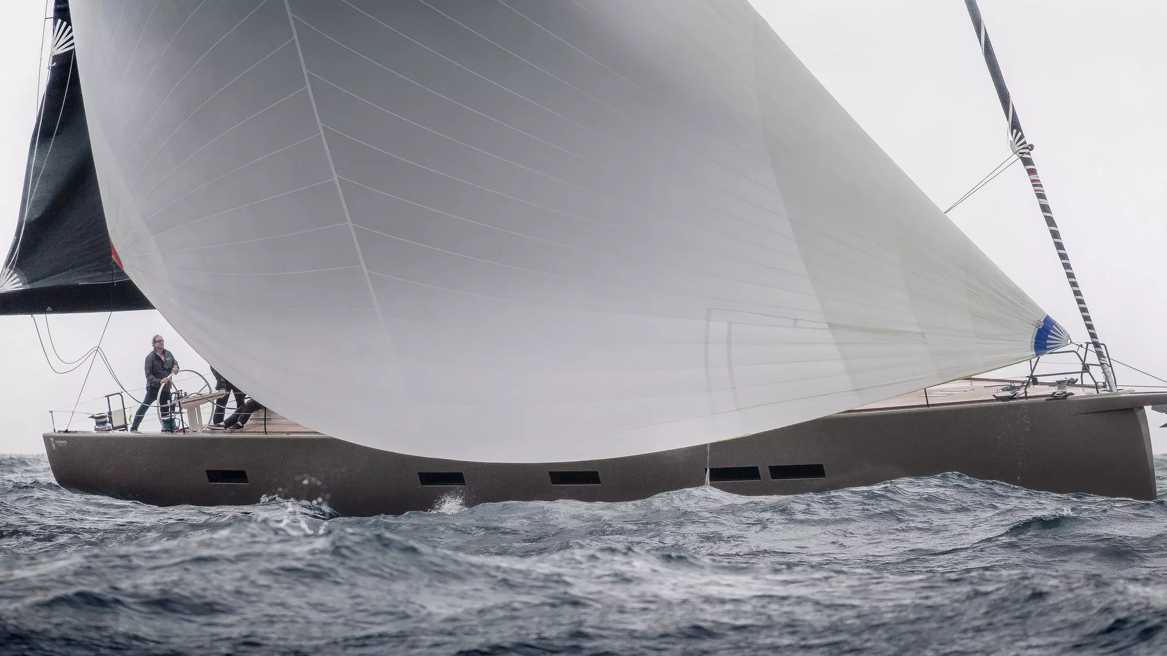 Norm Architects gëtt heemlech Gefill fir Interieuren vun der Luxus Yacht Bella