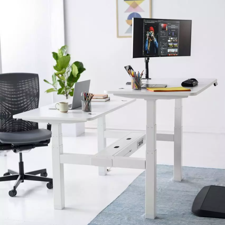 Autonomous의 SmartDesk 2 흰색 마감