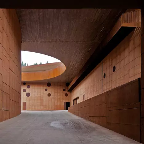 Antinori Winery ដោយ ARCHEA ASSOCIATI