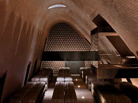 Antinori Winery ដោយ ARCHEA ASSOCIATI