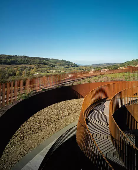 Antinori Winery ដោយ ARCHEA ASSOCIATI