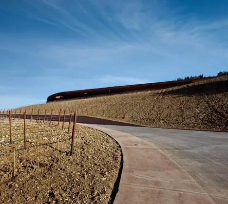 Antinori Winery ដោយ ARCHEA ASSOCIATI