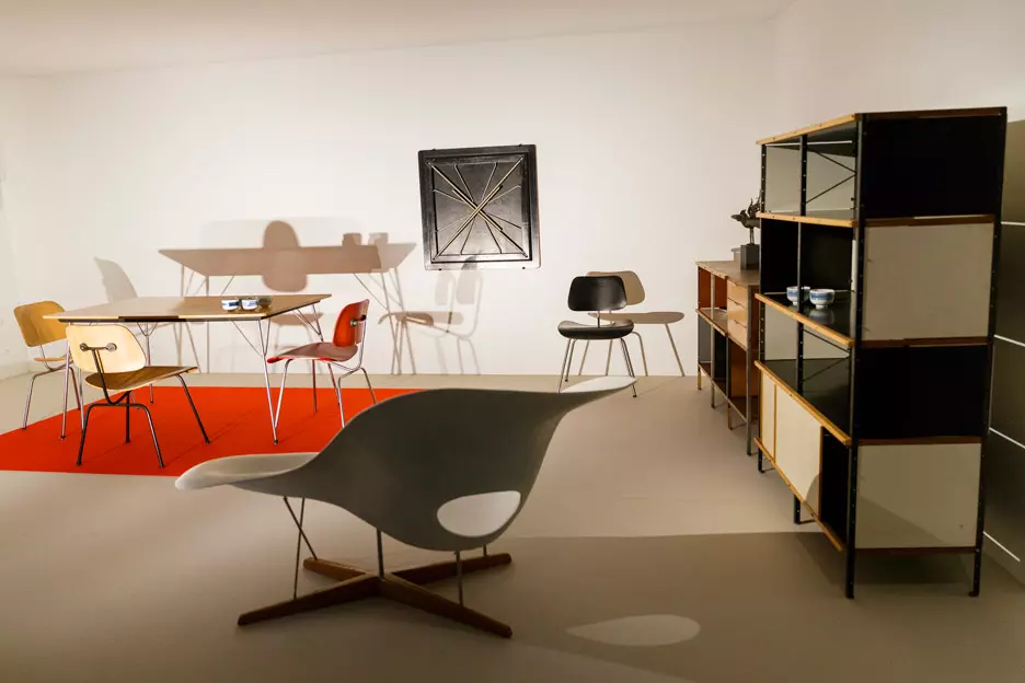 The World of Charles and Ray Eames-utstillingen på Barbican