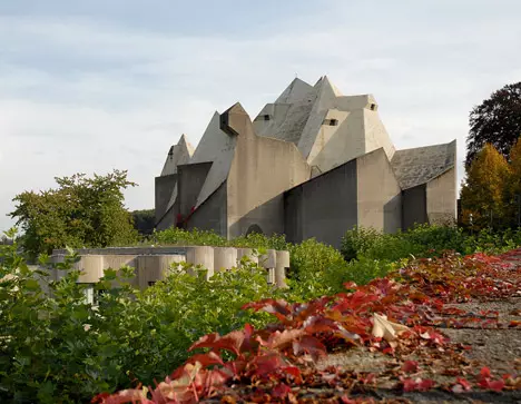 Edificios brutalistas: Iglesia de peregrinación, Neviges por Gottfried Böhm