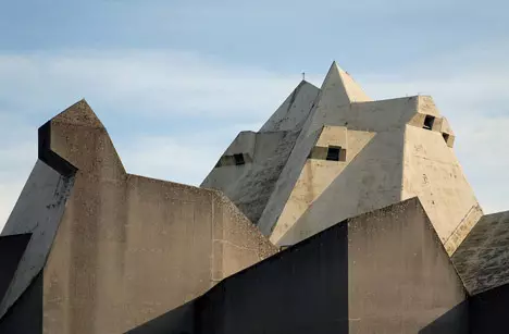 Edificios brutalistas: Iglesia de peregrinación, Neviges por Gottfried Böhm