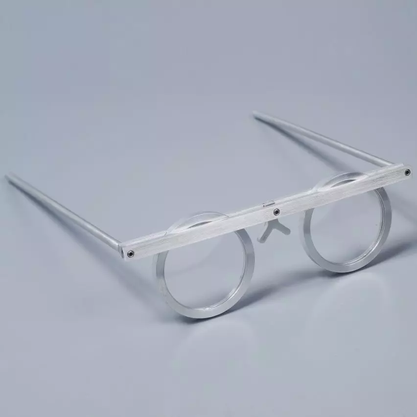 asaf-weinbroom-design-overview-eyewear-exhibition-design-museum-holon_dezeen_sq