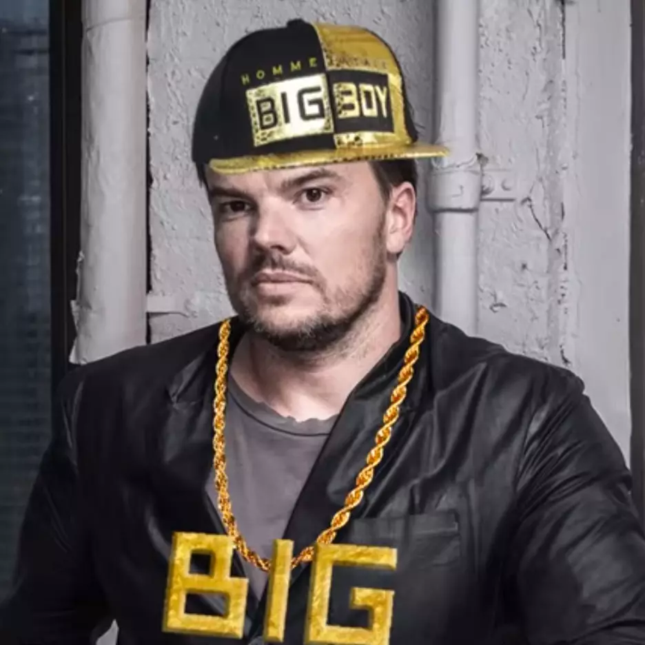 Étienne'o Duval hip-hop'o įkvėptas vaizdo įrašas, skirtas užimti poziciją BIG