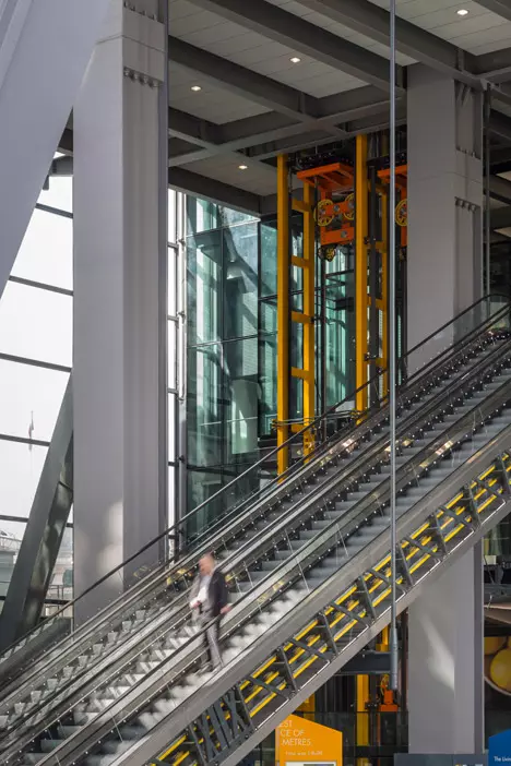 La Leadenhall Konstruaĵo de Rogers Stirk Harbour + Partners