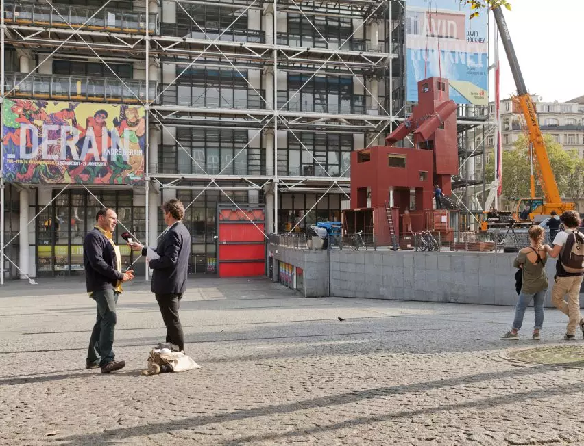 Pusat Pompidou Atelier van Lieshout Domestokator