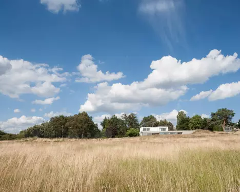 Tŷ Broombank yn Suffolk gan SOUP Architects